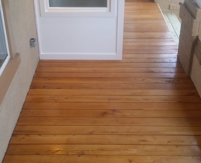 Black Locust Lumber and Decking - Robi Decking.